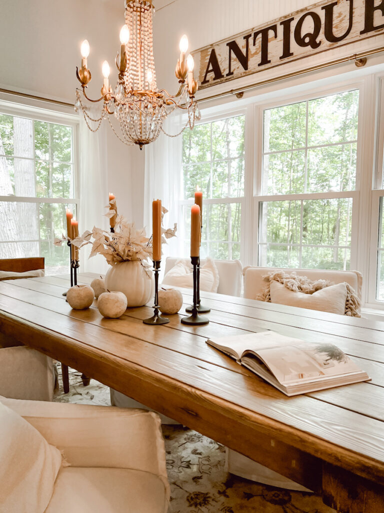 Quick Neutral Table Decor - Deb and Danelle