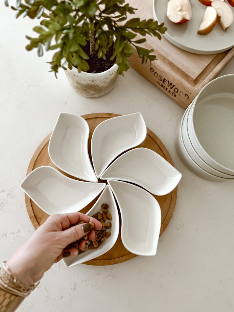 How to Create a Neutral Color Palette in your Home - Deb and Danelle