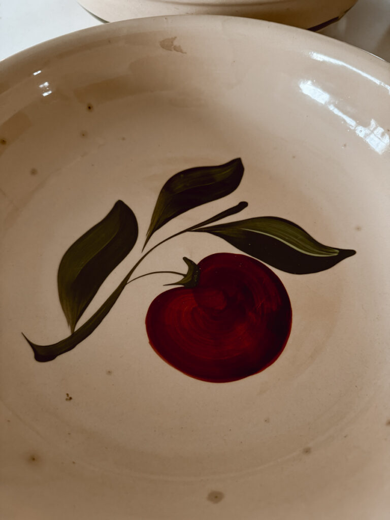 A Small Antique Haul: Watt Apple Pottery - Deb and Danelle
